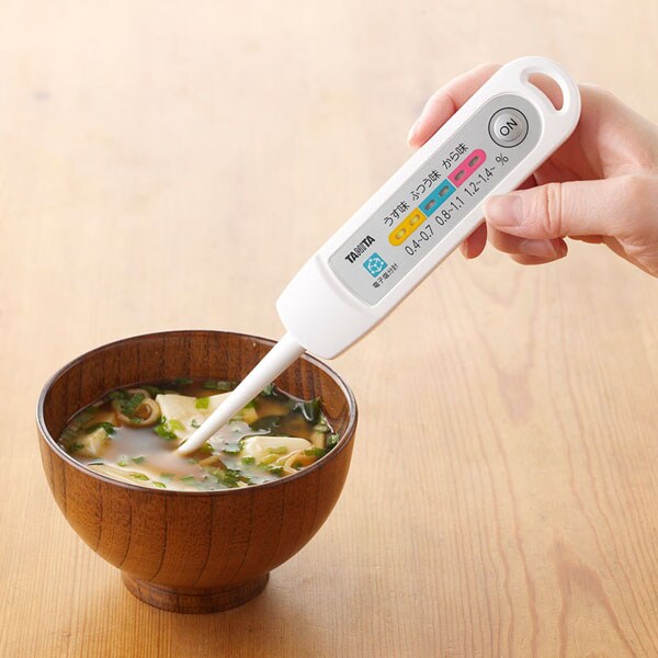 TANITA 塩分計 しおみくん ホワイト SO-313-WH 7155926│アイリスプラザ│アイリスオーヤマ公式通販サイト